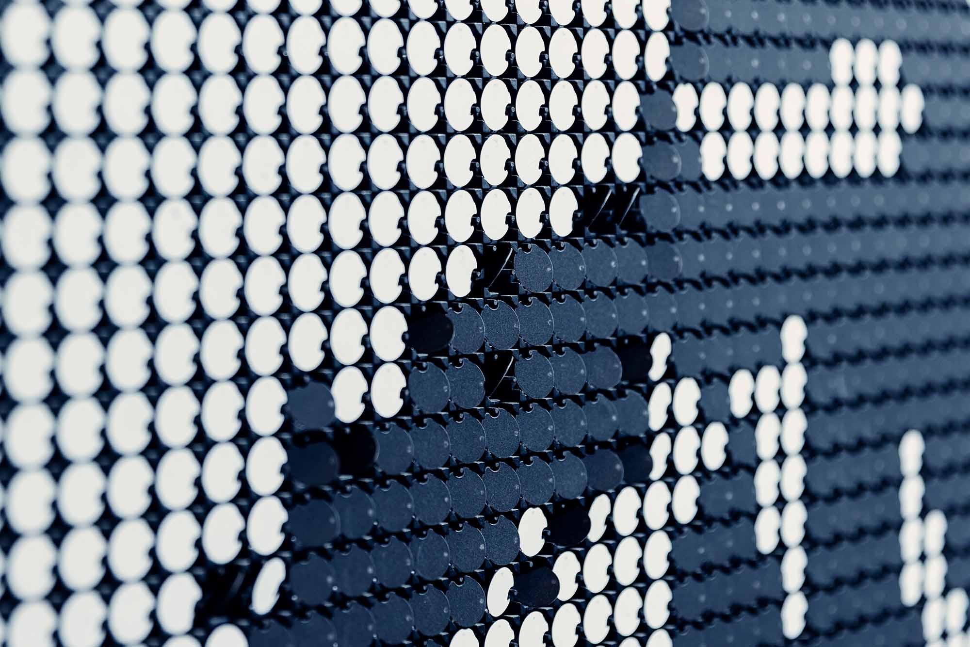 Flip Disc (Particles 45) | WNDR Museum Chicago