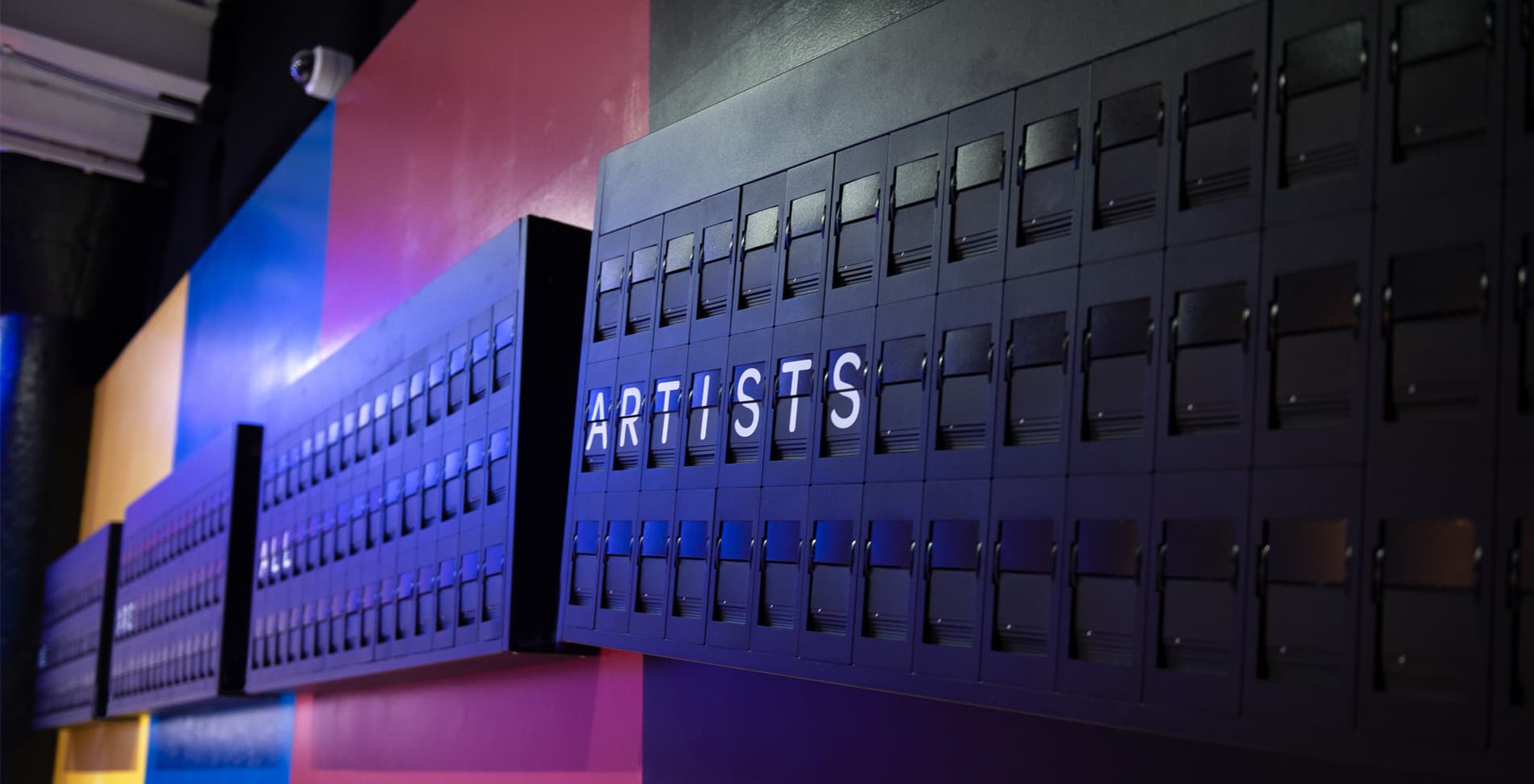 Oracles of WNDR | WNDR Museum Chicago